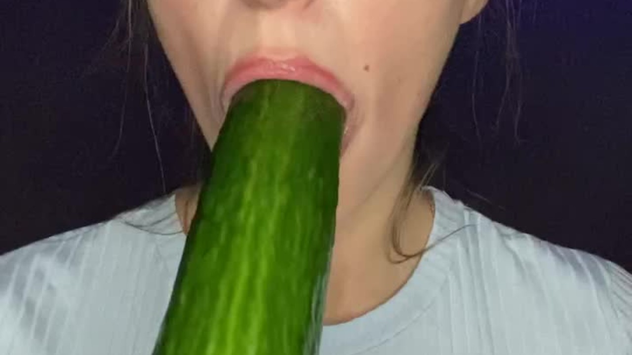 Testing Little Mouth With A Huge Cucumber Drool Deep Throat Redtube